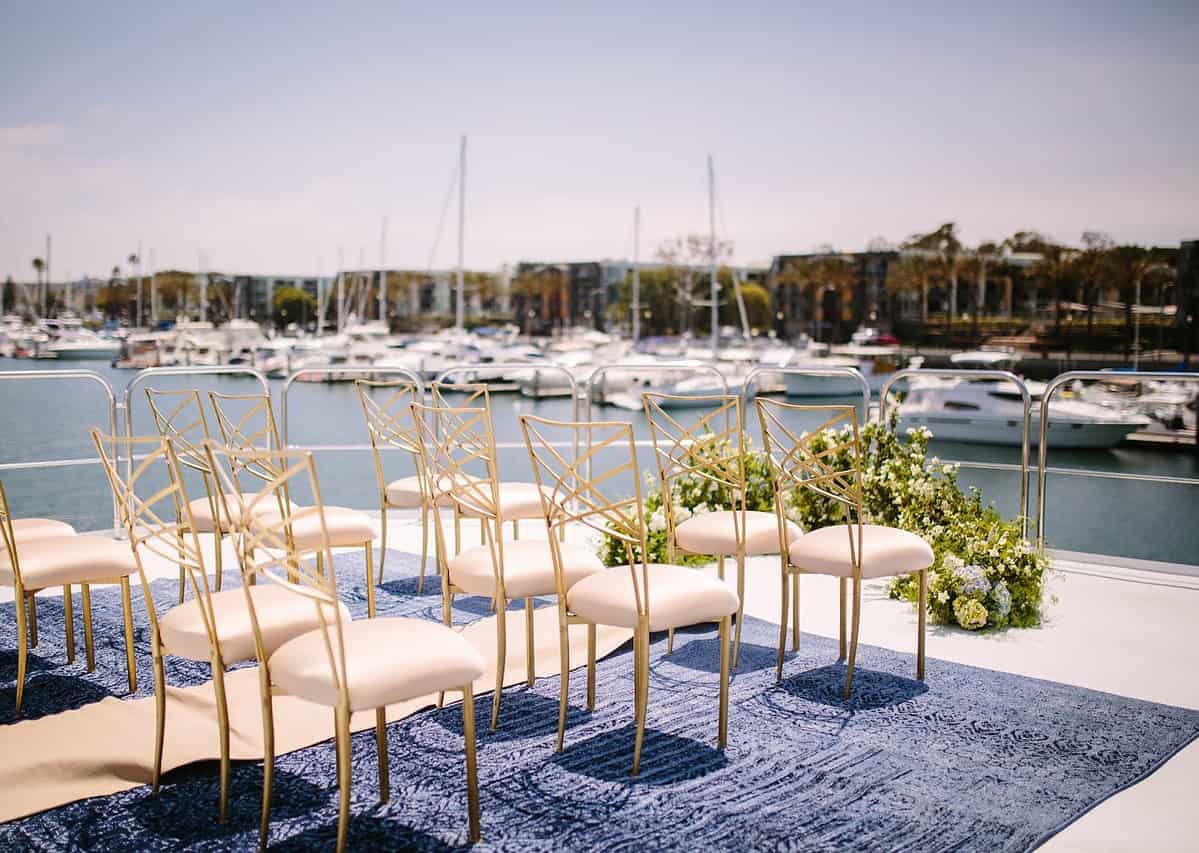 The best alternative wedding ideas for a unique non traditional wedding!