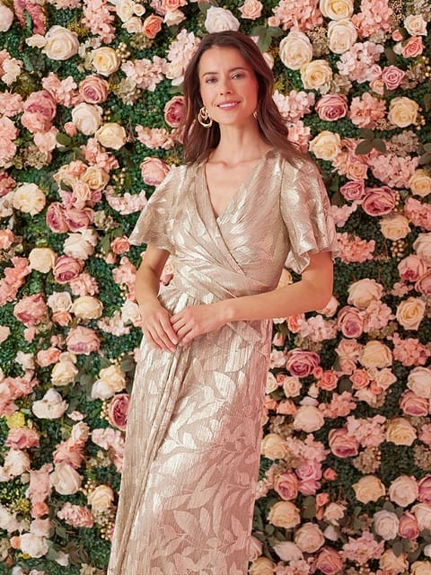 Winter Mother of the Bride Dresses and Outfits: warm and stylish