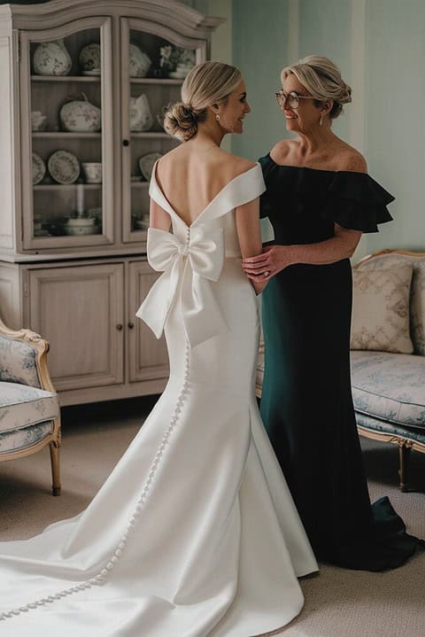 Fall Mother of the Bride Dresses: Warm, Rich, and Beautiful