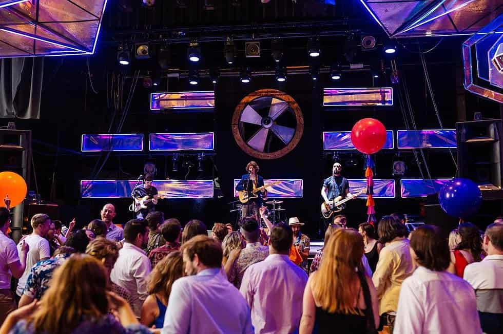 29 Spectacular Warehouse Wedding Venues for an Edgy Celebration