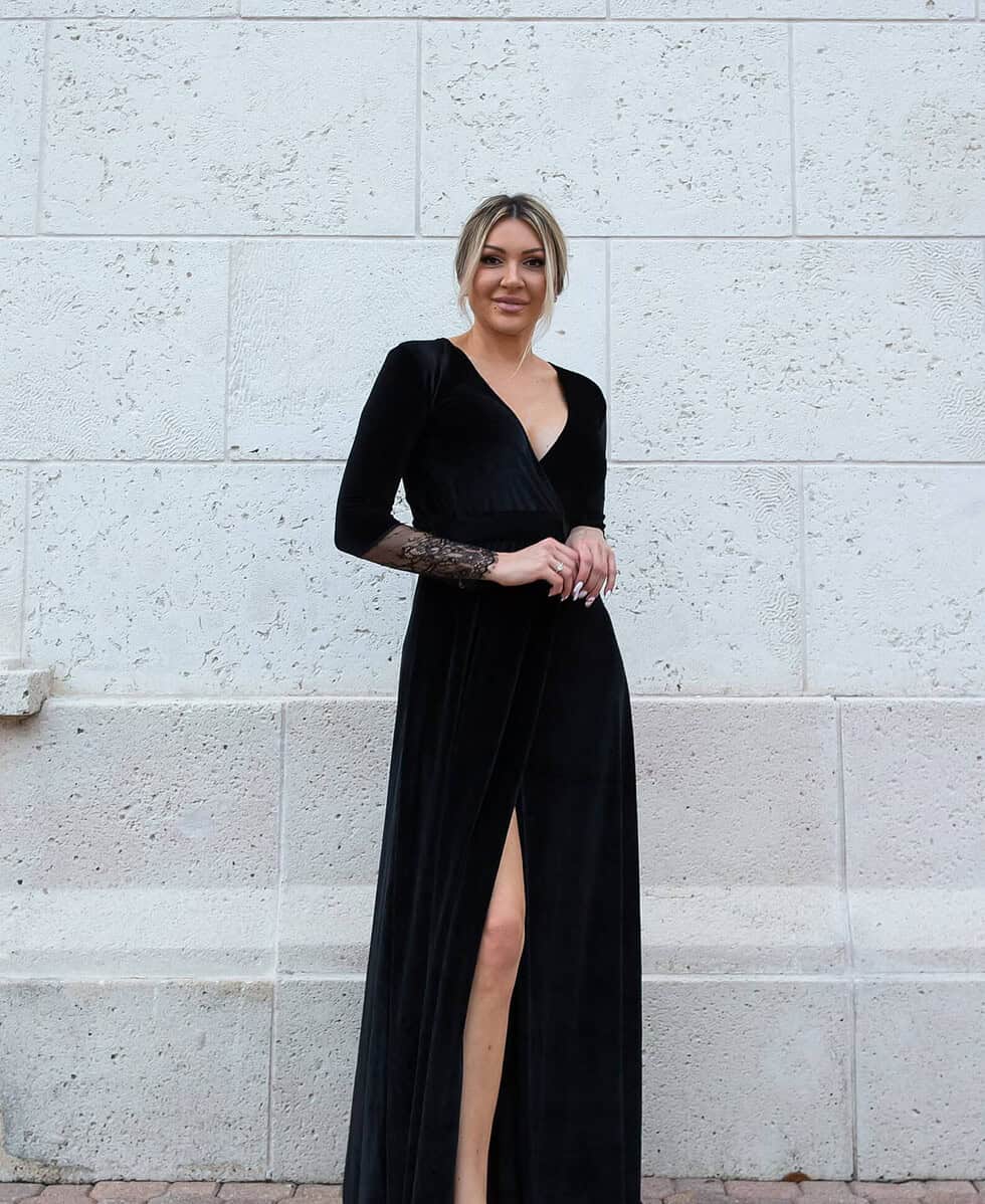 Unique Mother of the Bride Dresses & outfits that are Not Frumpy!