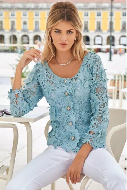 Unique Mother of the Bride Dresses & outfits that are Not Frumpy!